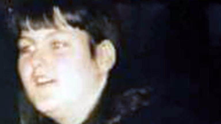 VIDEO: Police hand out leaflets in search for missing Inverkip woman ...