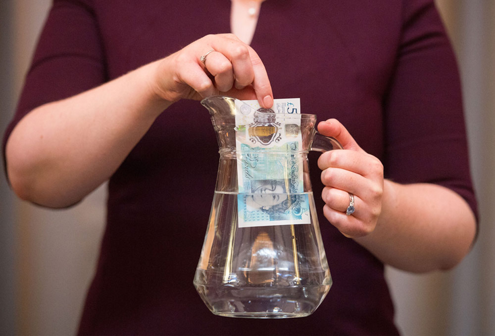 The Plastic Fiver Has Been Launched | Trending News - Magic Radio