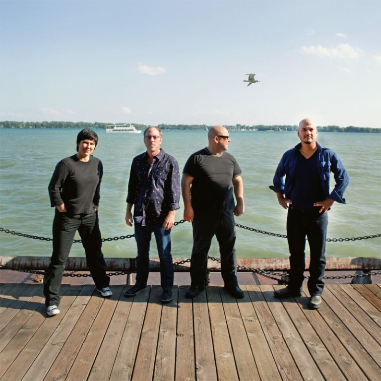Pixies Premiere New Single 'Bagboy' - LISTEN | Music - Kerrang! Radio