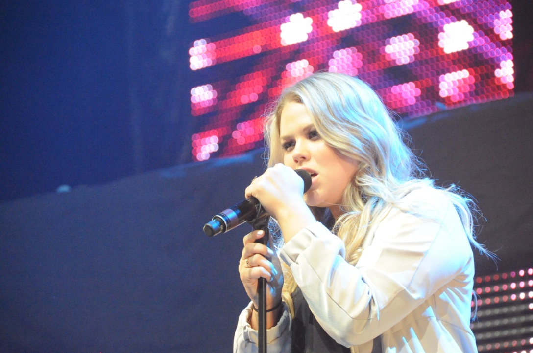 WATCH: Grace tells us what she loves about Britain | Music Events ...