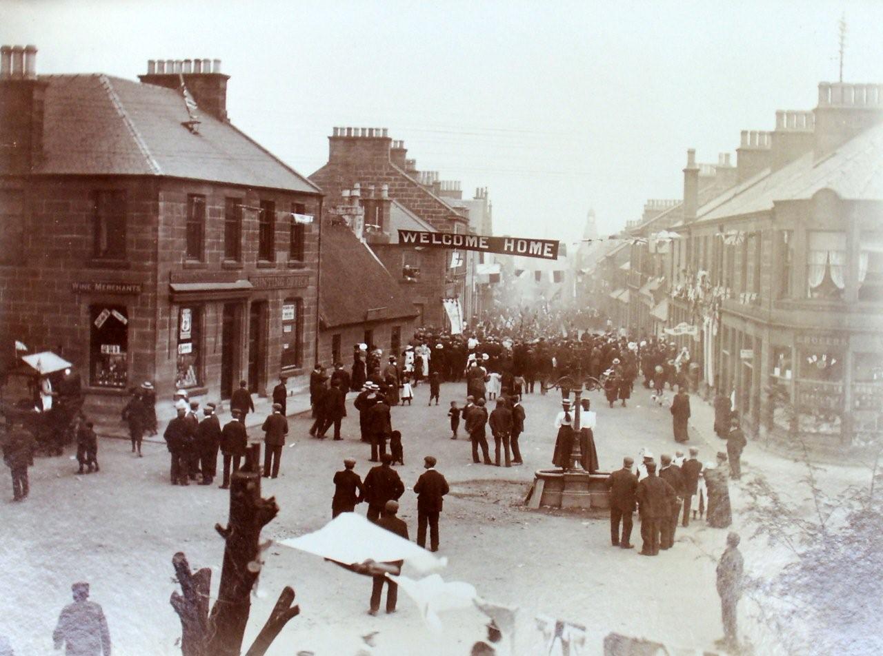 Carluke Victoria Cross Veteran Honoured | News - Clyde 1