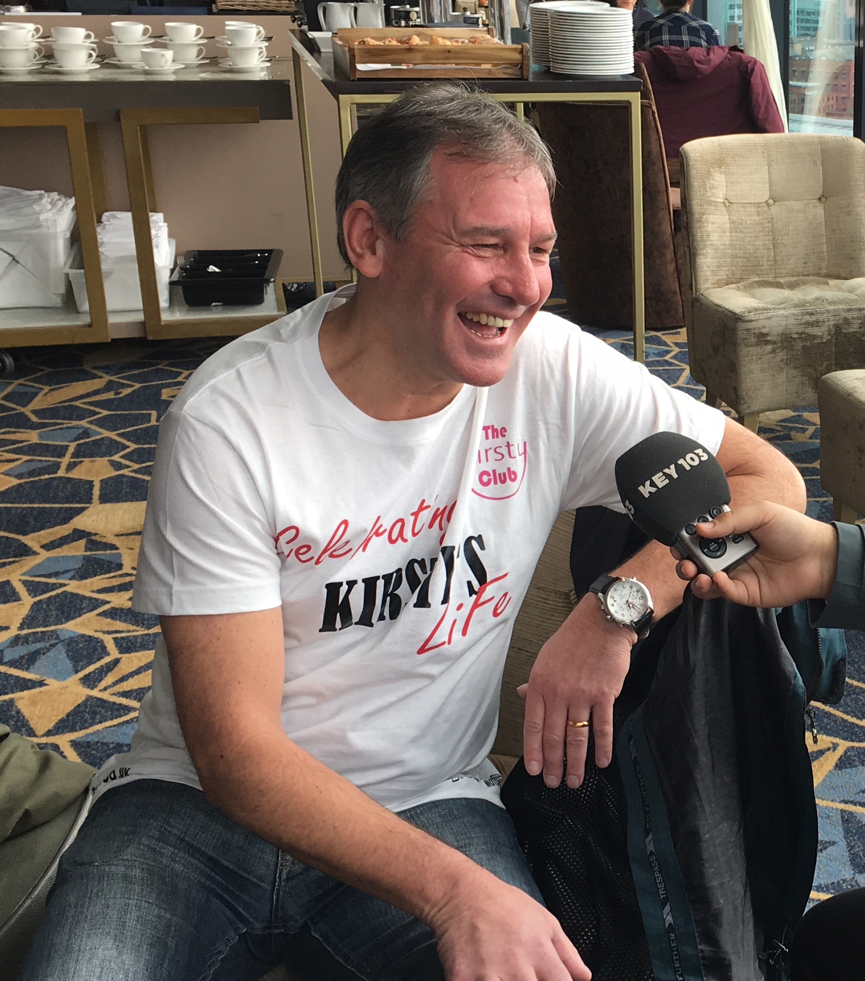 LISTEN: United Legend Bryan Robson talks Rashford, LVG and Carrick ...
